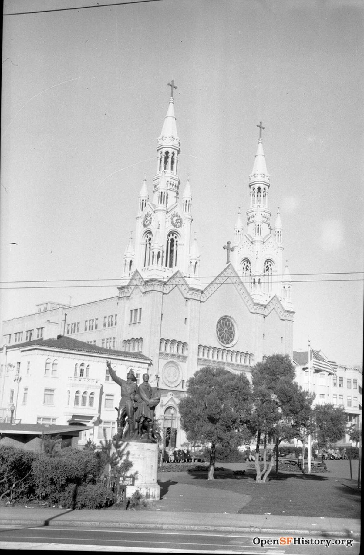 Coit Tower: Tales of murder, drag, and a small round apartment