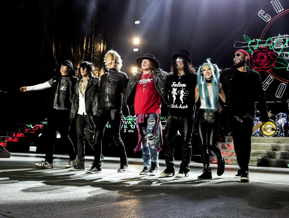 Guns N' Roses reunion show at AT&T Park revives classic Slash-Axl Rose ...