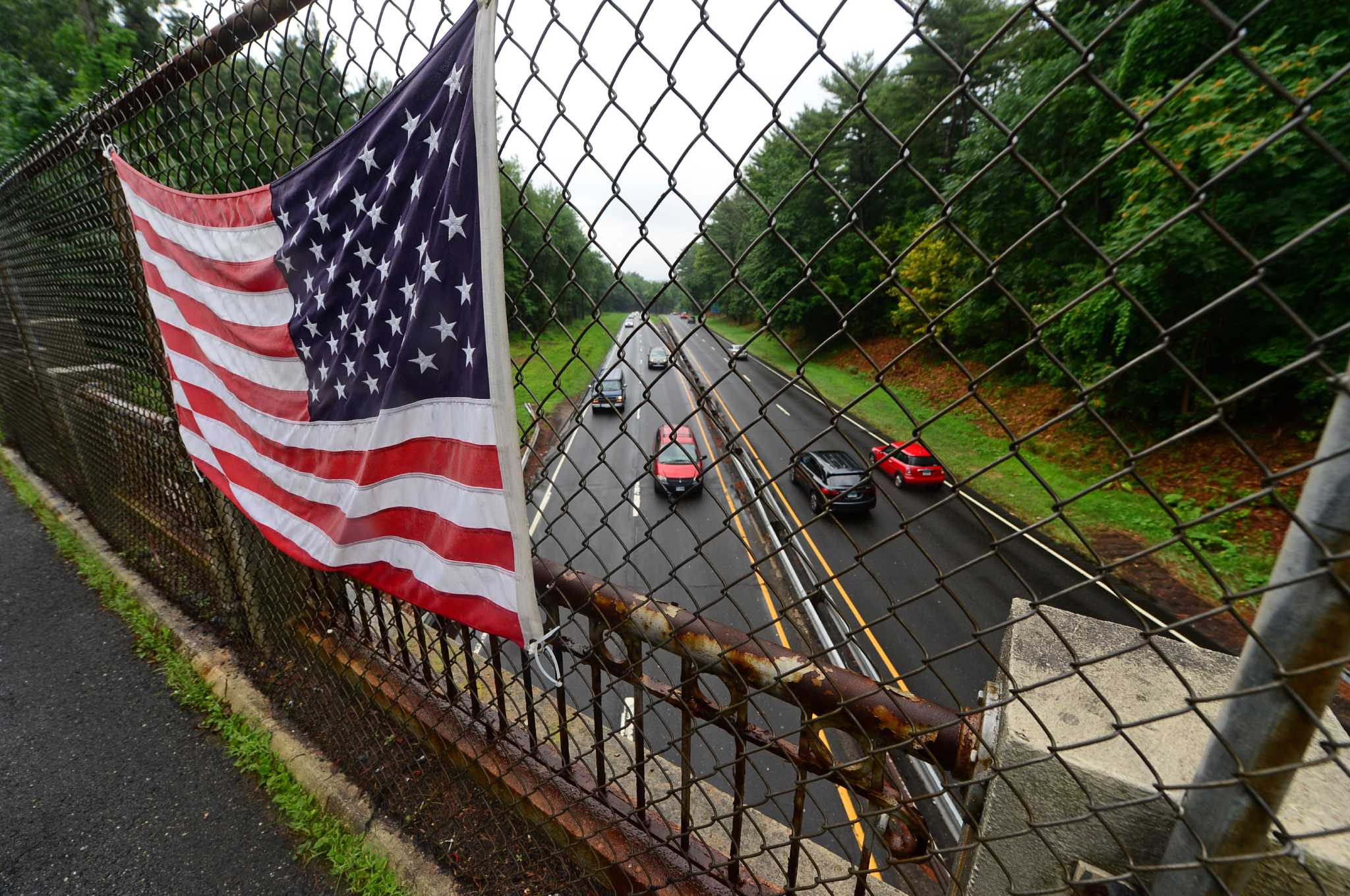 ConnDOT aims for on-time West Rocks bridge rebuild