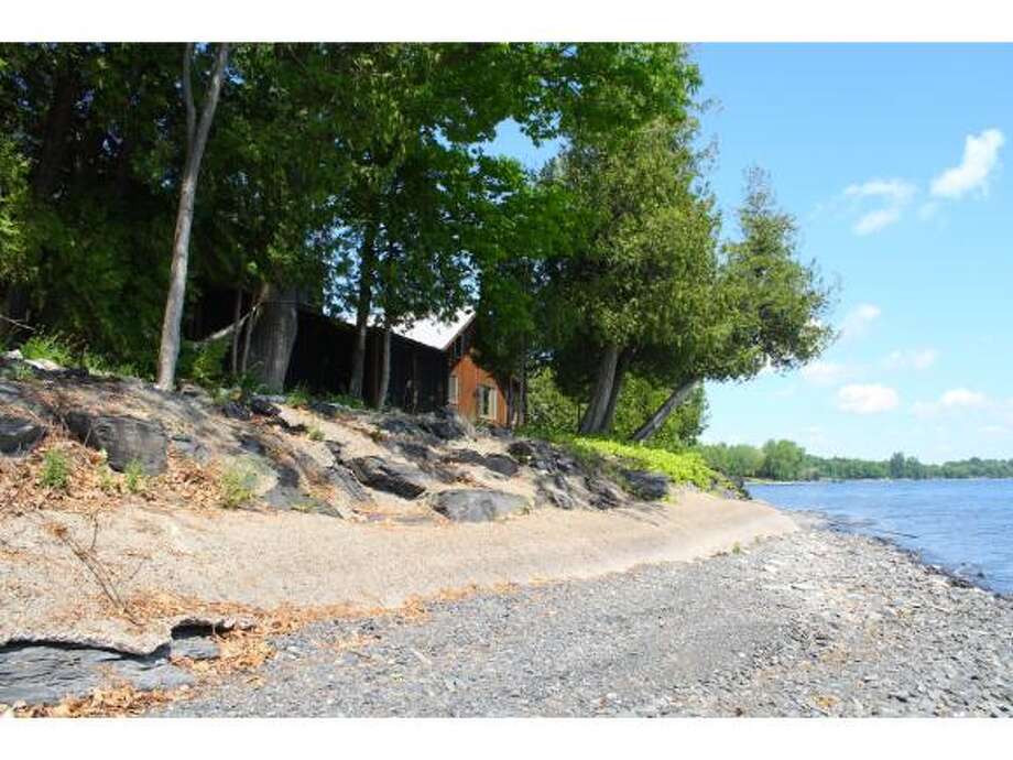 Bernie Sanders' Vermont summer home - SFGate