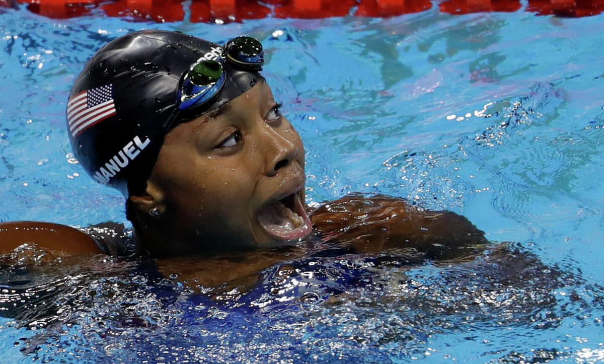 Viewers irate after NBC doesn't air Simone Manuel's medal ceremony live