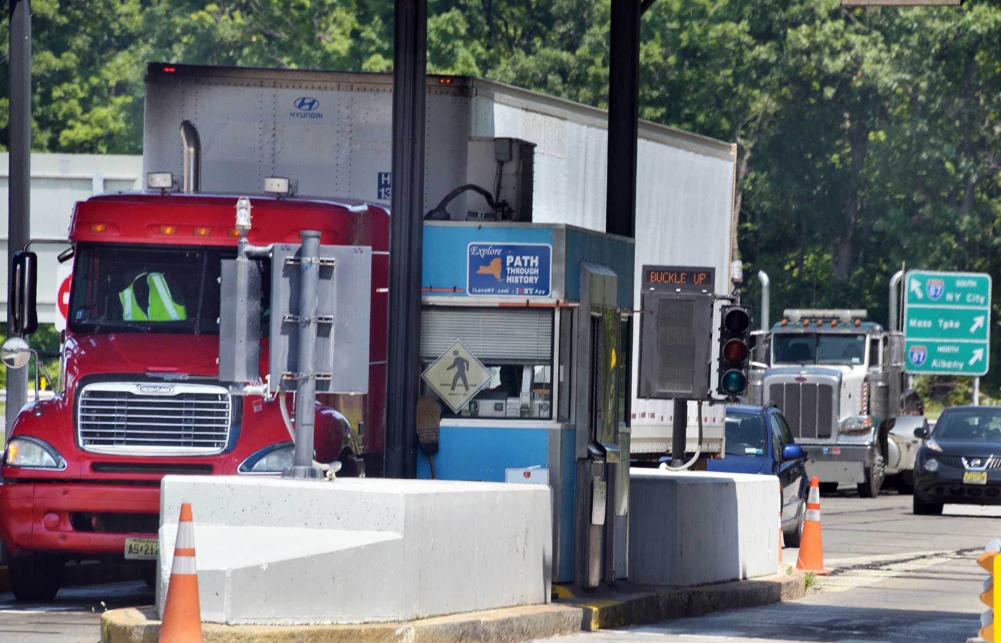 Judge: Truck tolls can't be used for canal system