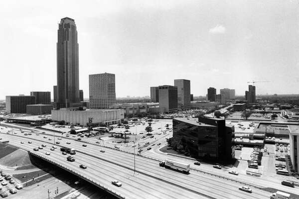 16 places you went shopping for clothes in the '80s, '90s that no longer exist in Houston ...