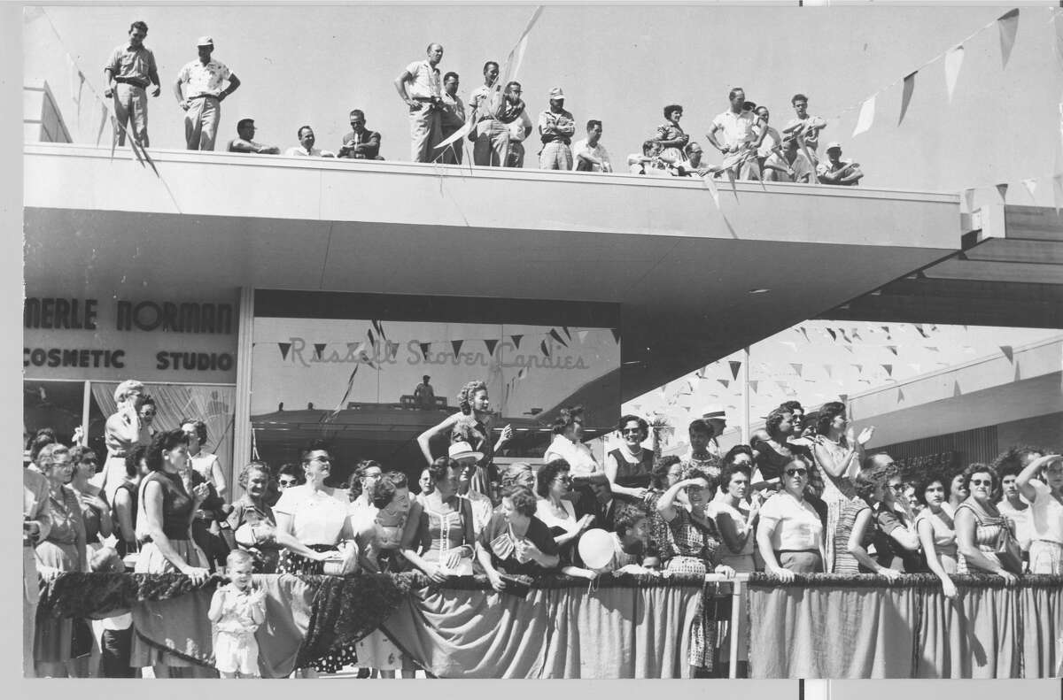 Aerial photo shows how the Gulfgate area looked before the shopping ...