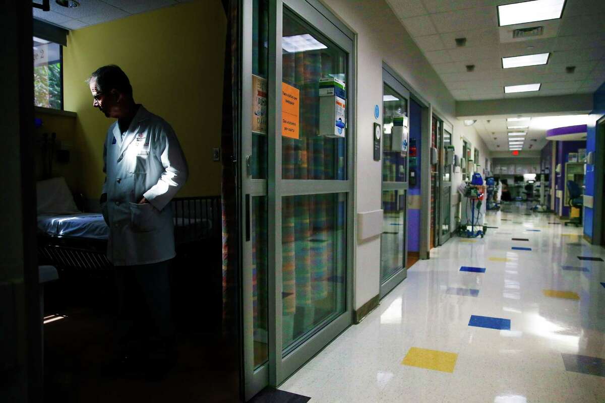 Houston doctor gives inside look at trauma center