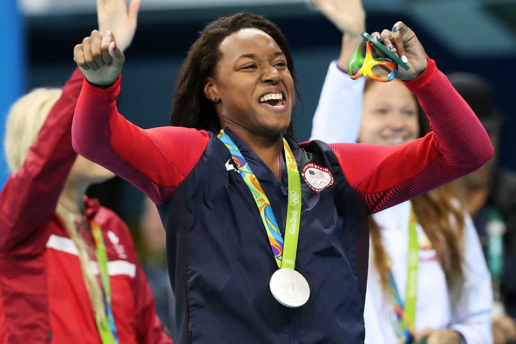 Simone Manuel rules in pool and on larger front
