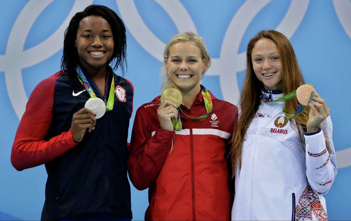 Simone Manuel wins gold, silver