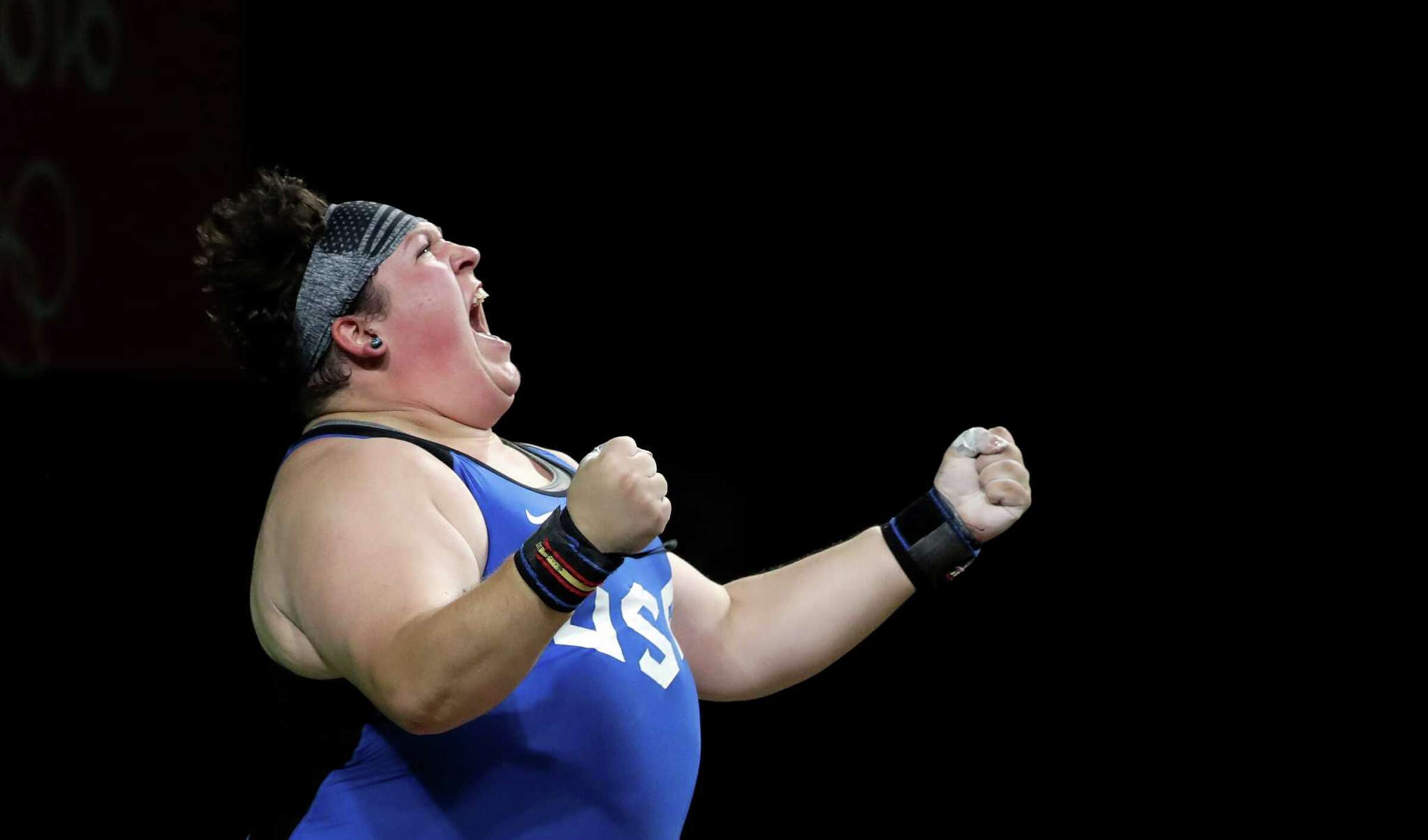 Sarah Robles wins bronze in weightlifting