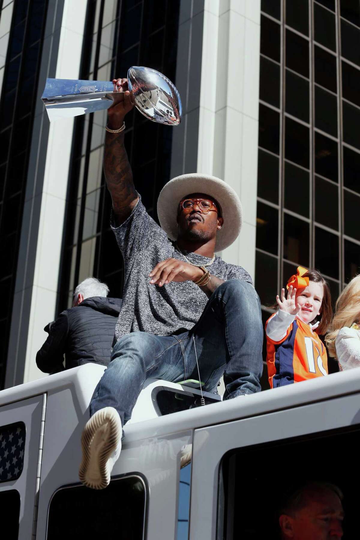 Von Miller: Texas A&M was 'that girlfriend that's really not that ...