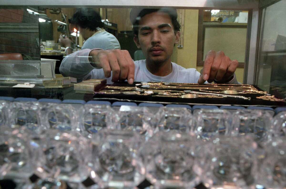 30 years ago: Kiddie Wonderland, ZZ Top, El Mercado del Sol