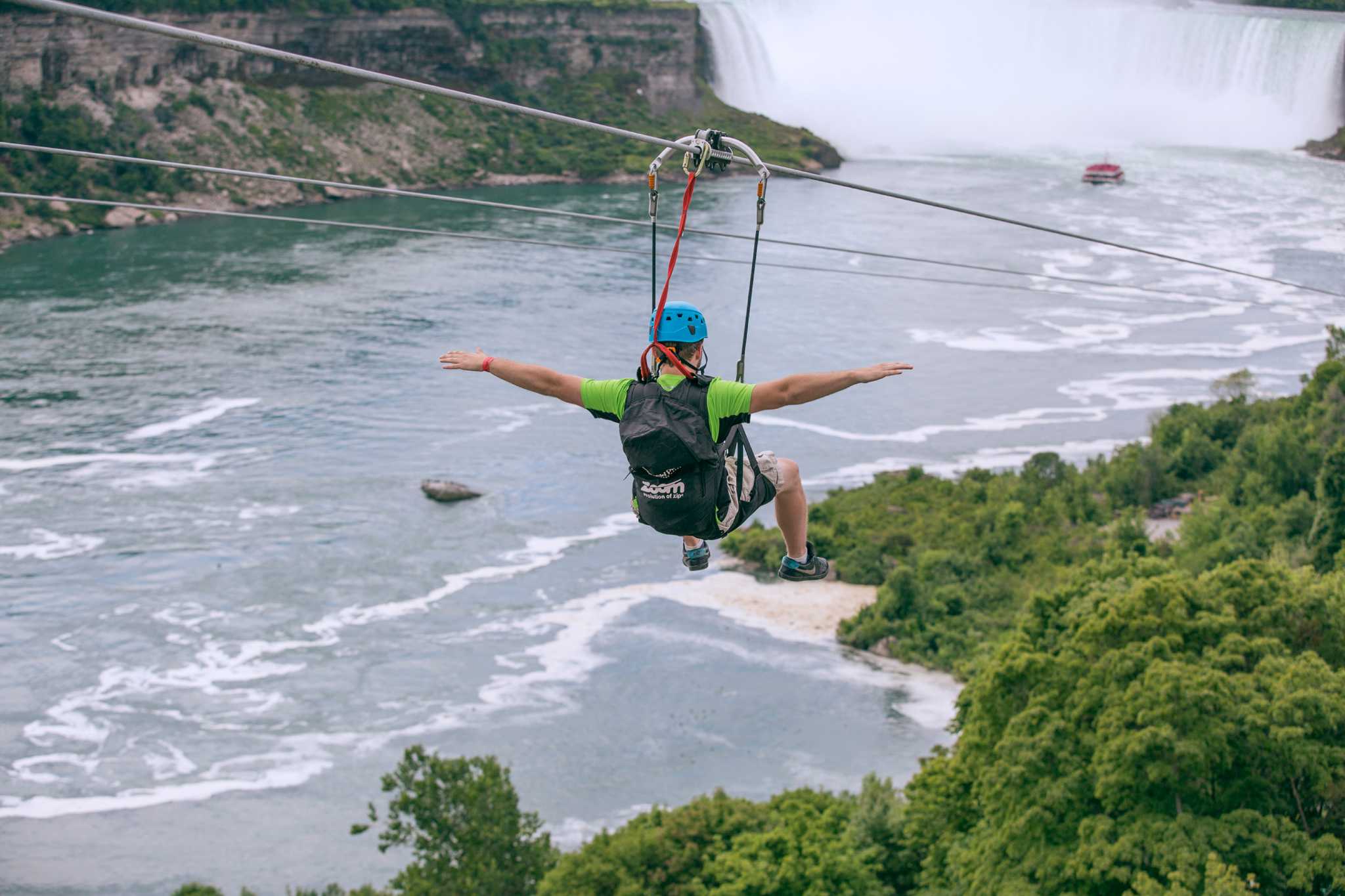 Niagara Falls adds a zip line