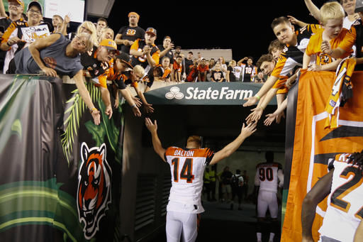 Andy Dalton sharp, but Vikings beat Bengals 17-16