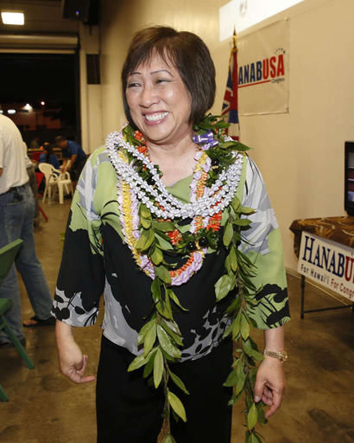 Hanabusa wins Democratic primary for her old US House seat
