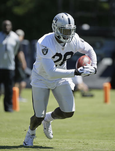Raiders RB Murray hopes more help leads to bigger numbers