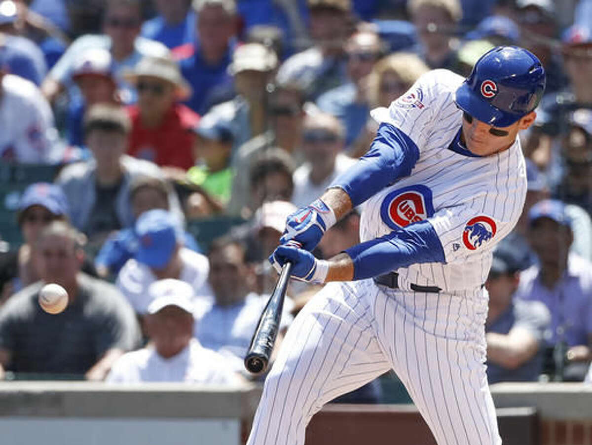 Pitching, Rizzo's dazzling catch help Cubs sweep Brewers