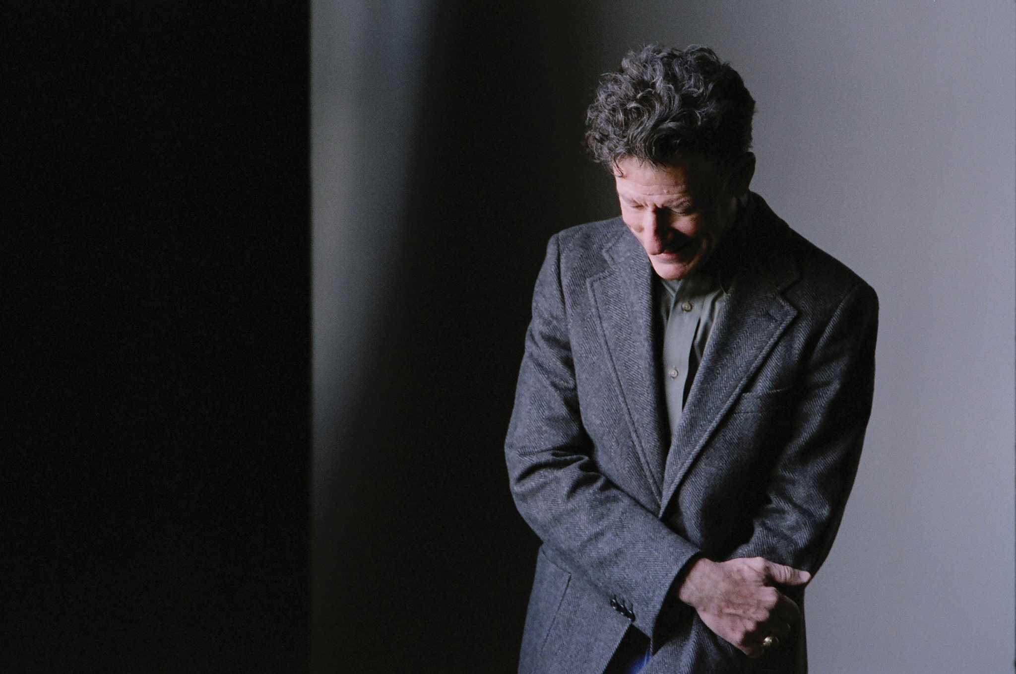 Lovett gets the gospel at Hobby Center