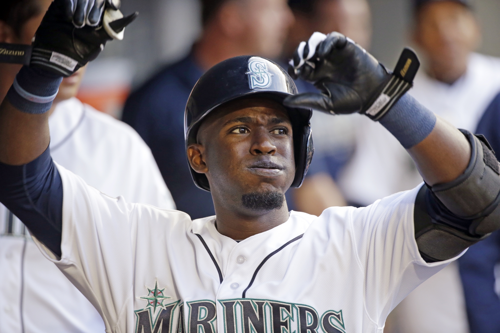 Seattle Mariners recall OF Guillermo Heredia, place RHP Drew Storen on DL