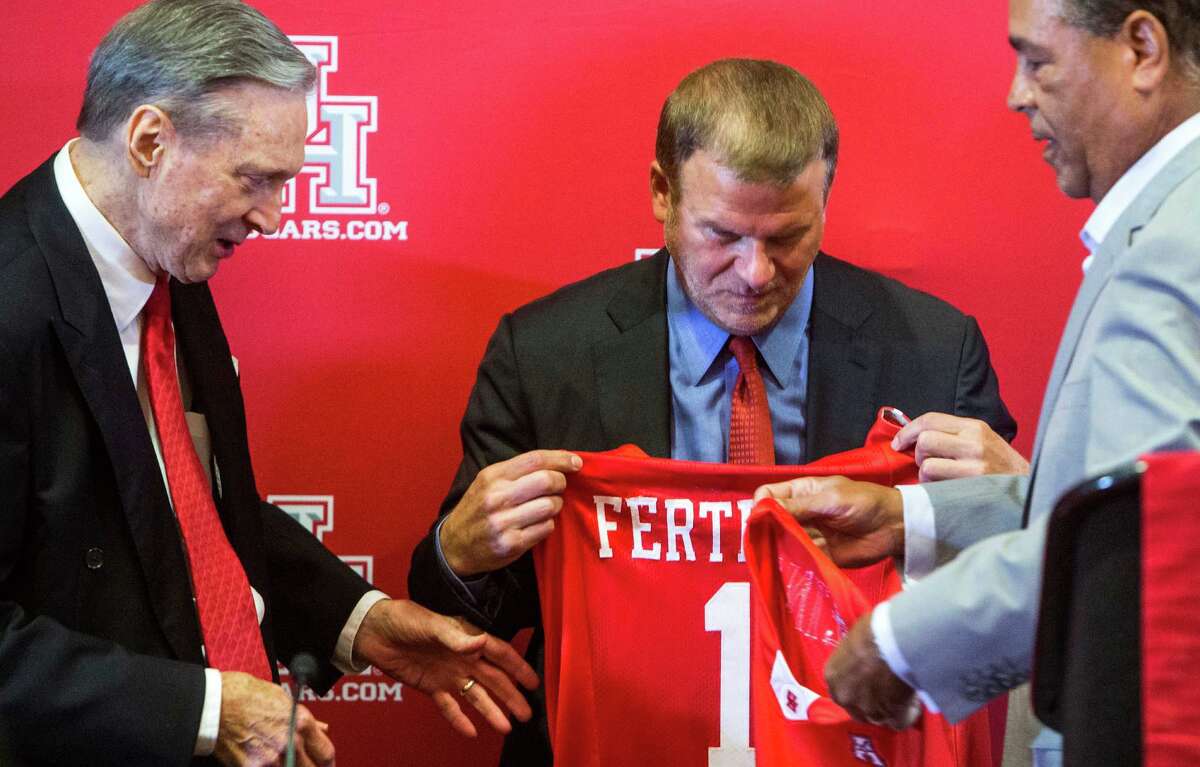 University of Houston names basketball arena Fertitta Center