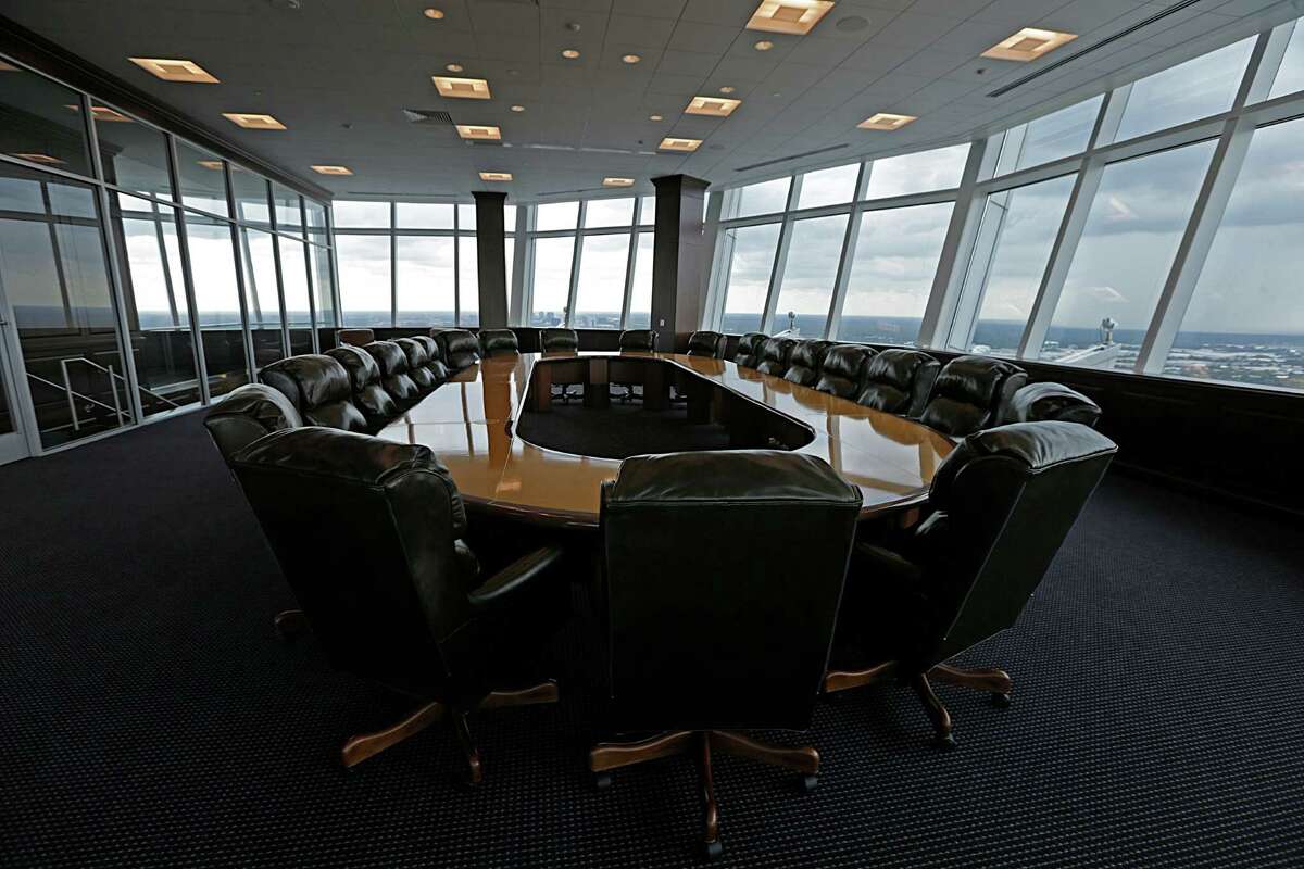 Futuristic crown for lease atop Memorial Hermann Tower