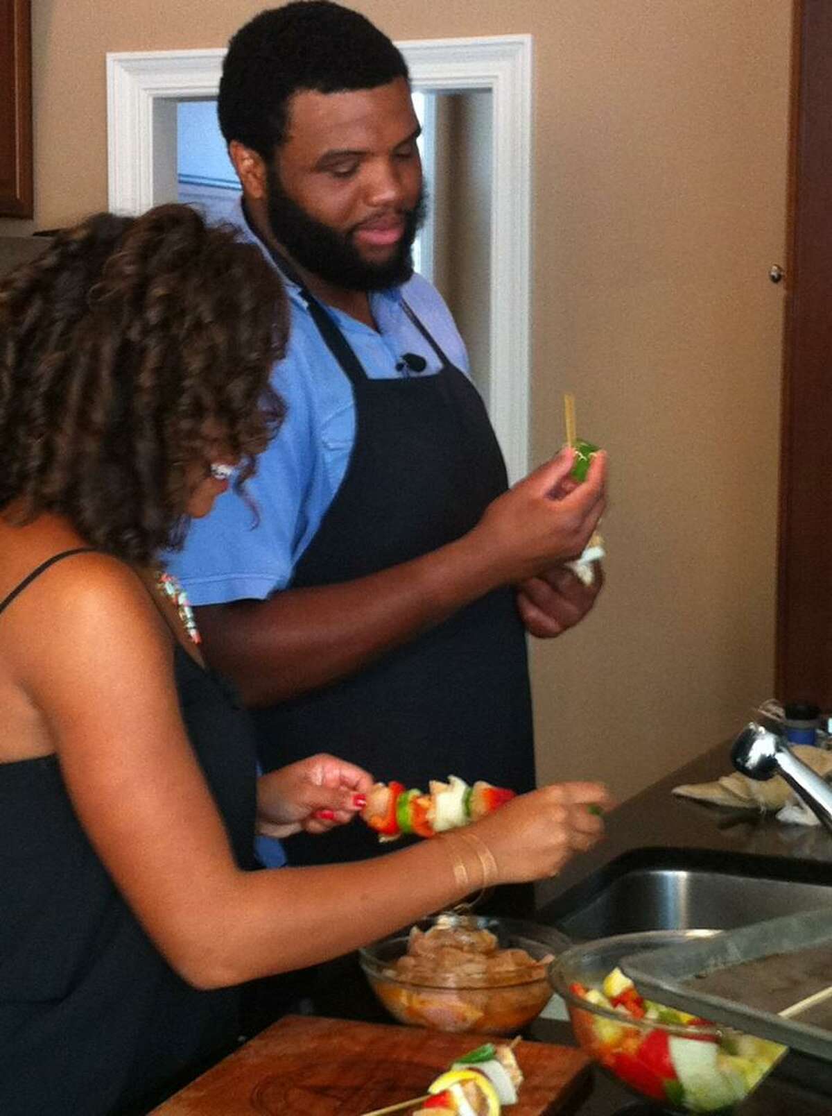 Texans guard Jeff Allen's wife is a prolific food blogger and chef