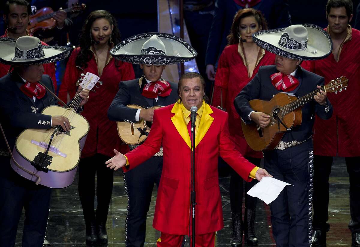 Reports: Legendary Latin singer Juan Gabriel dead