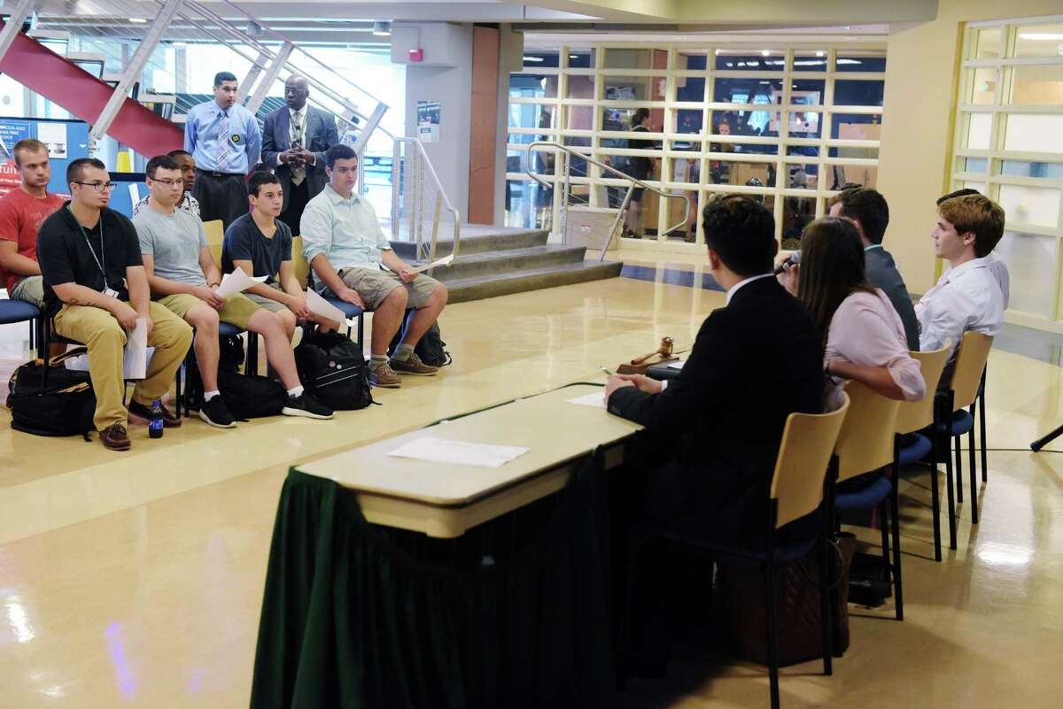 HVCC activities welcome students back to campus