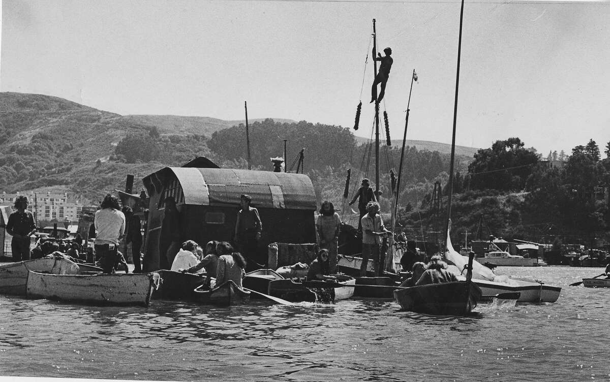 Sausalito’s houseboat wars: Decades of bay battles