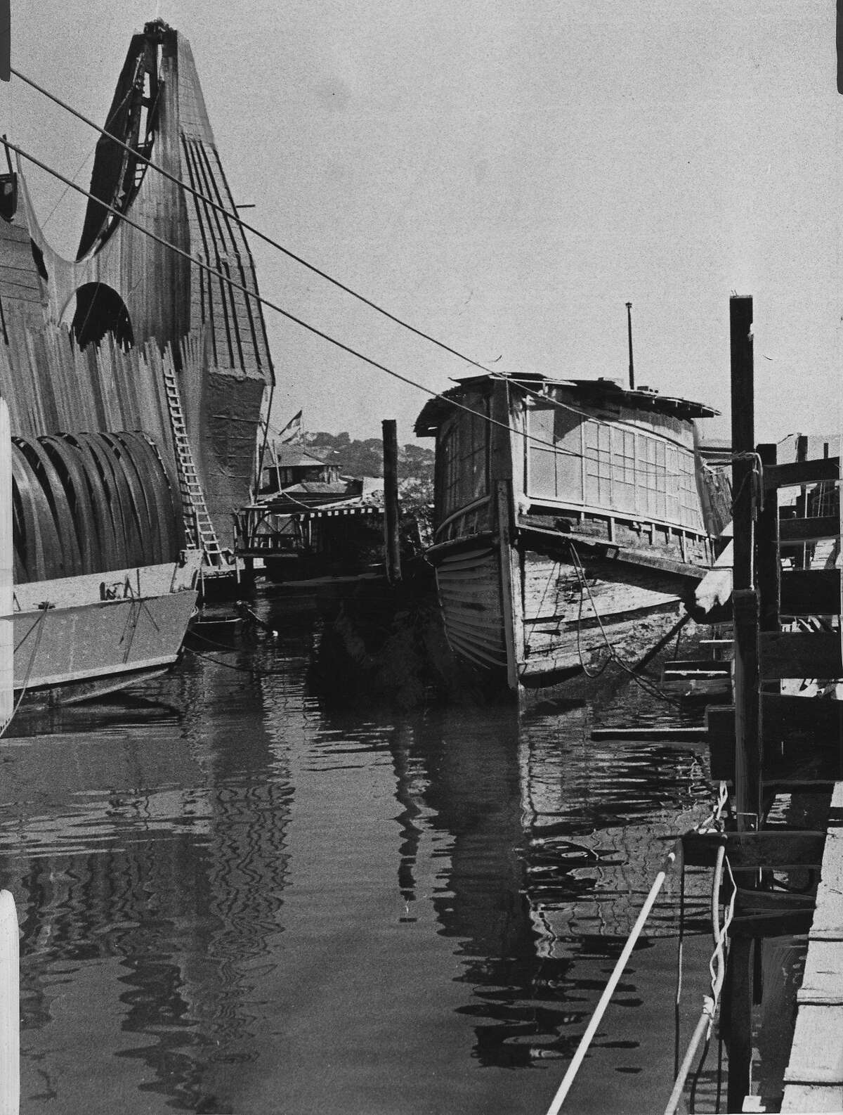Sausalito’s houseboat wars: Decades of bay battles