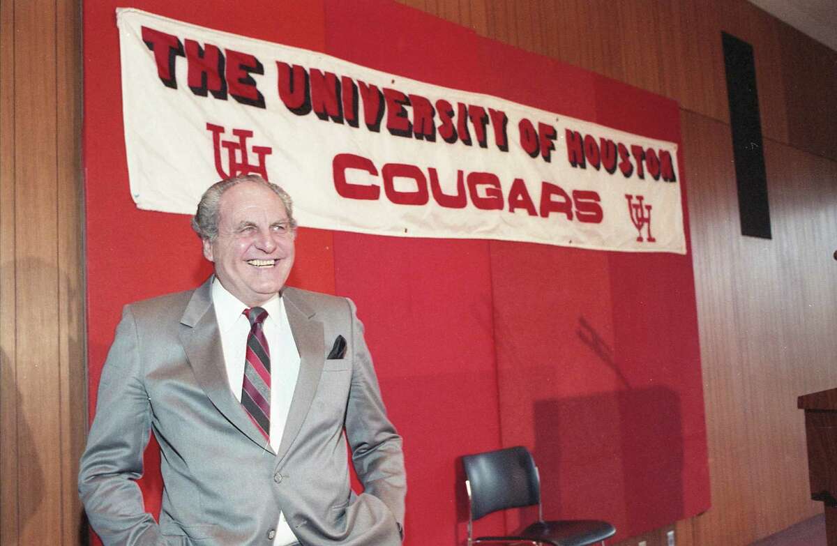 From gridiron to golf course, sports helped put UH on map