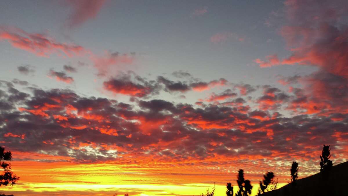 Bay Area locals flood social media with photos of last night's stunning ...