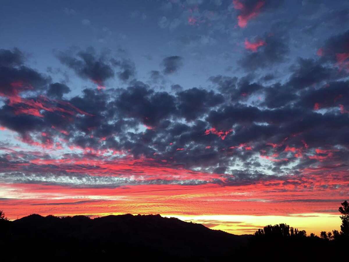 Bay Area locals flood social media with photos of last night's stunning ...