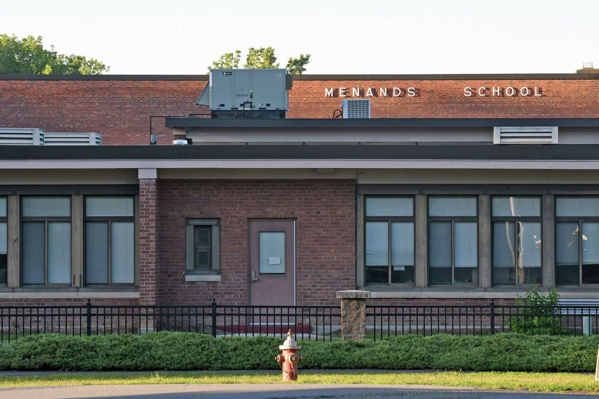 Homelessness affects students even after they find housing, report finds