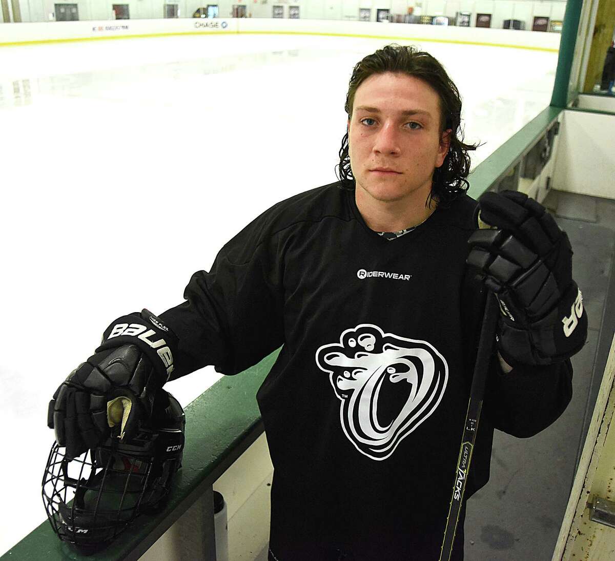 DeRosa’s family circle complete with return to the Oilers