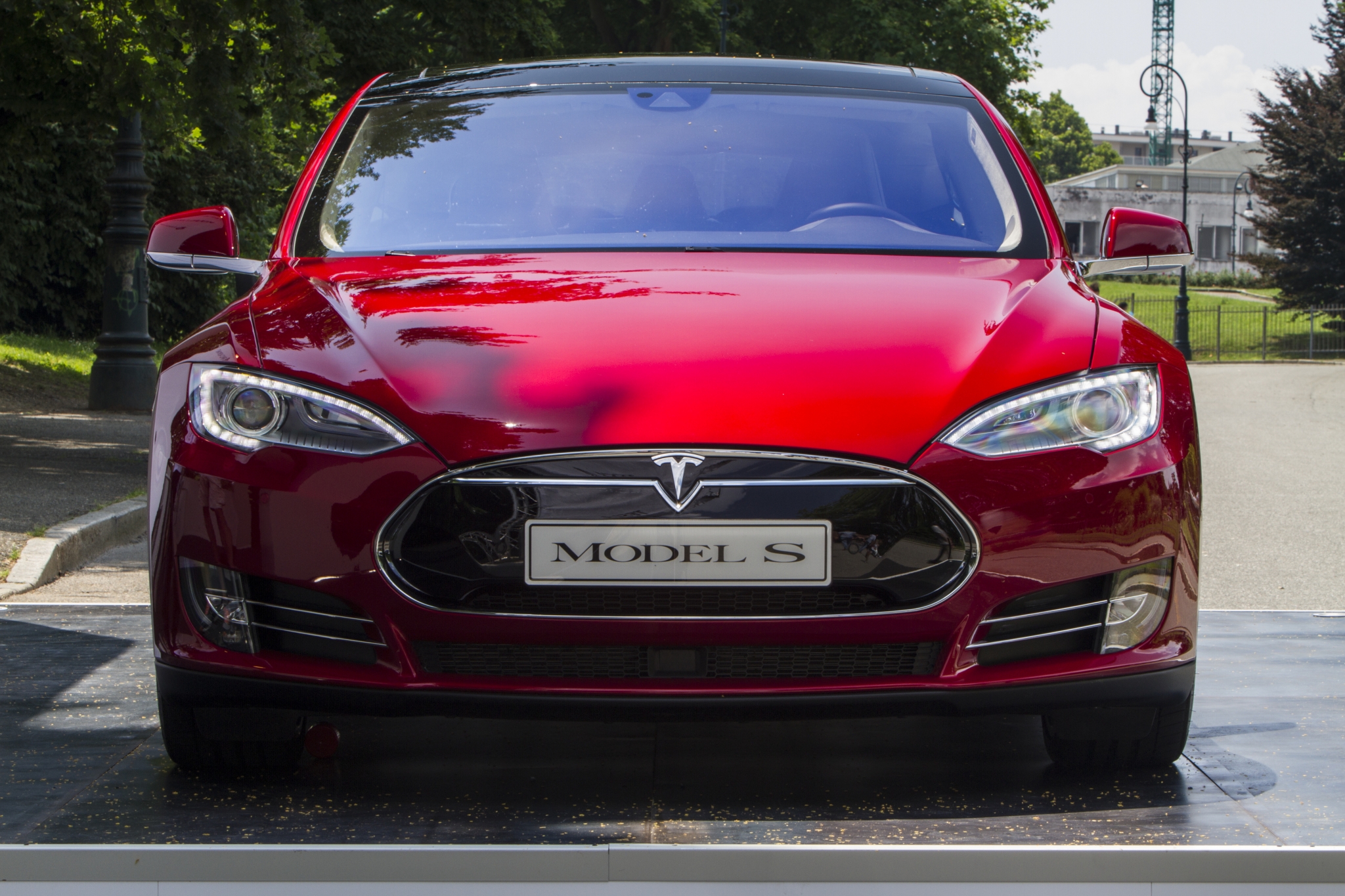 Tesla moves man with cancer up list to achieve life goal of buying a ...