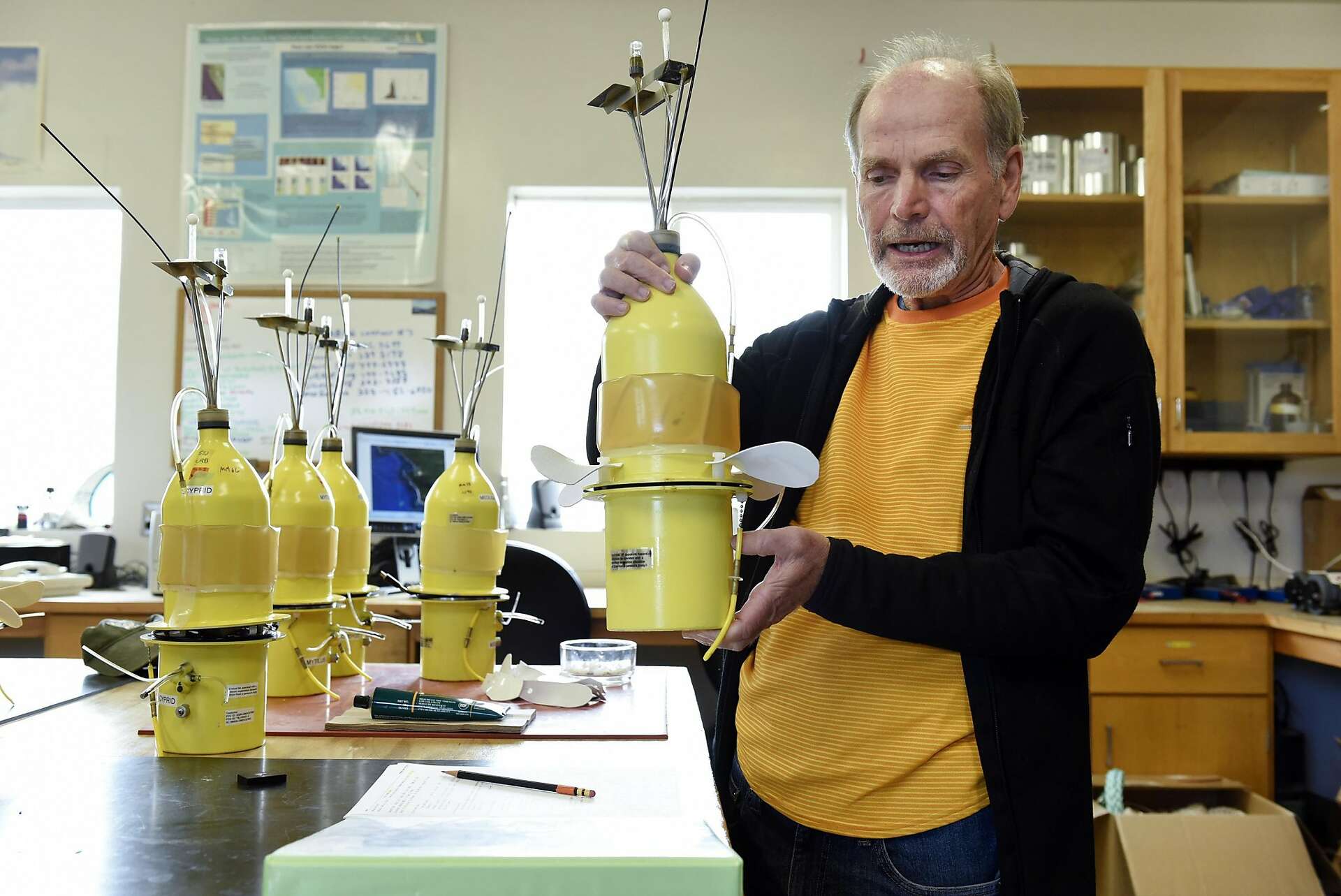 Minion-like sea-bots spy on fragile Pacific ecosystem