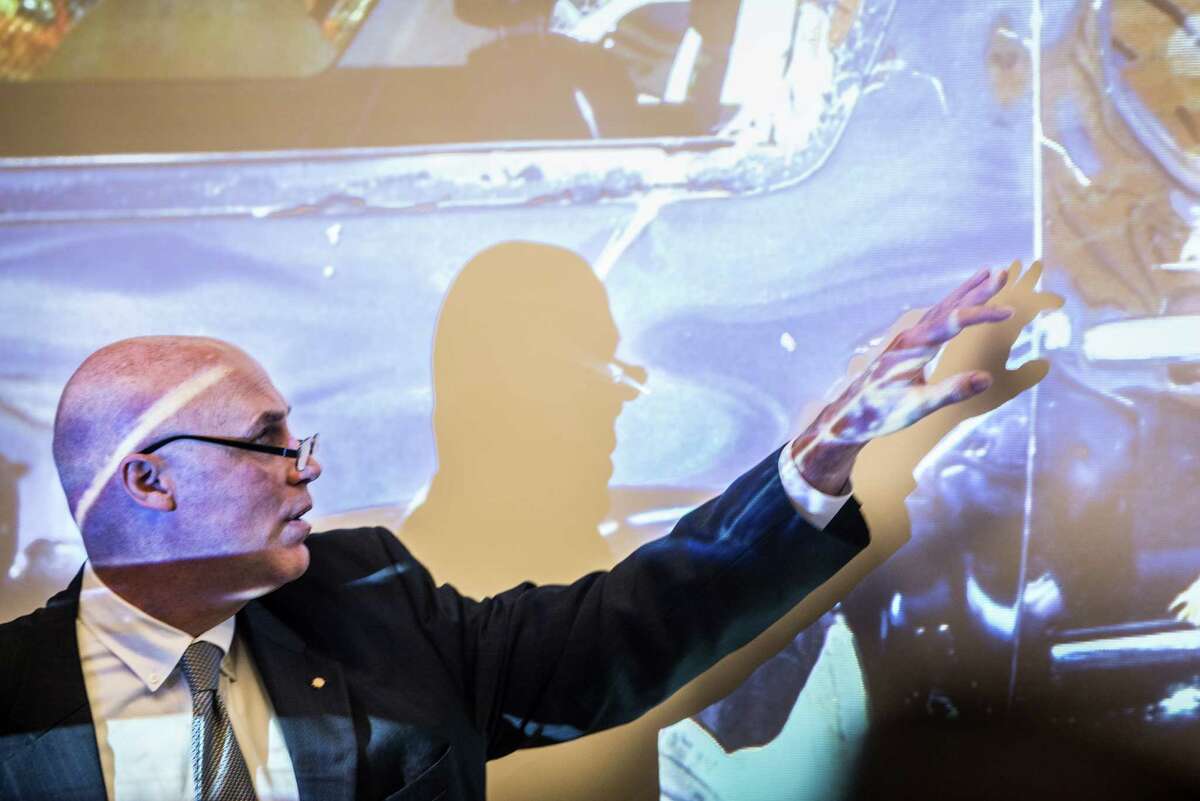 Experts at San Antonio murder trial say wife’s Escalade sideswiped ...