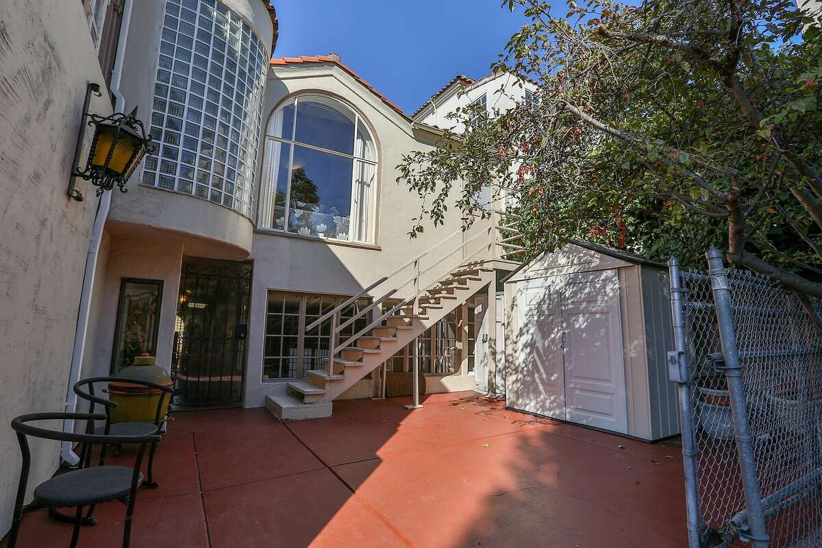 Prestige and power radiate from Oakland’s iconic ‘Kaiser House’