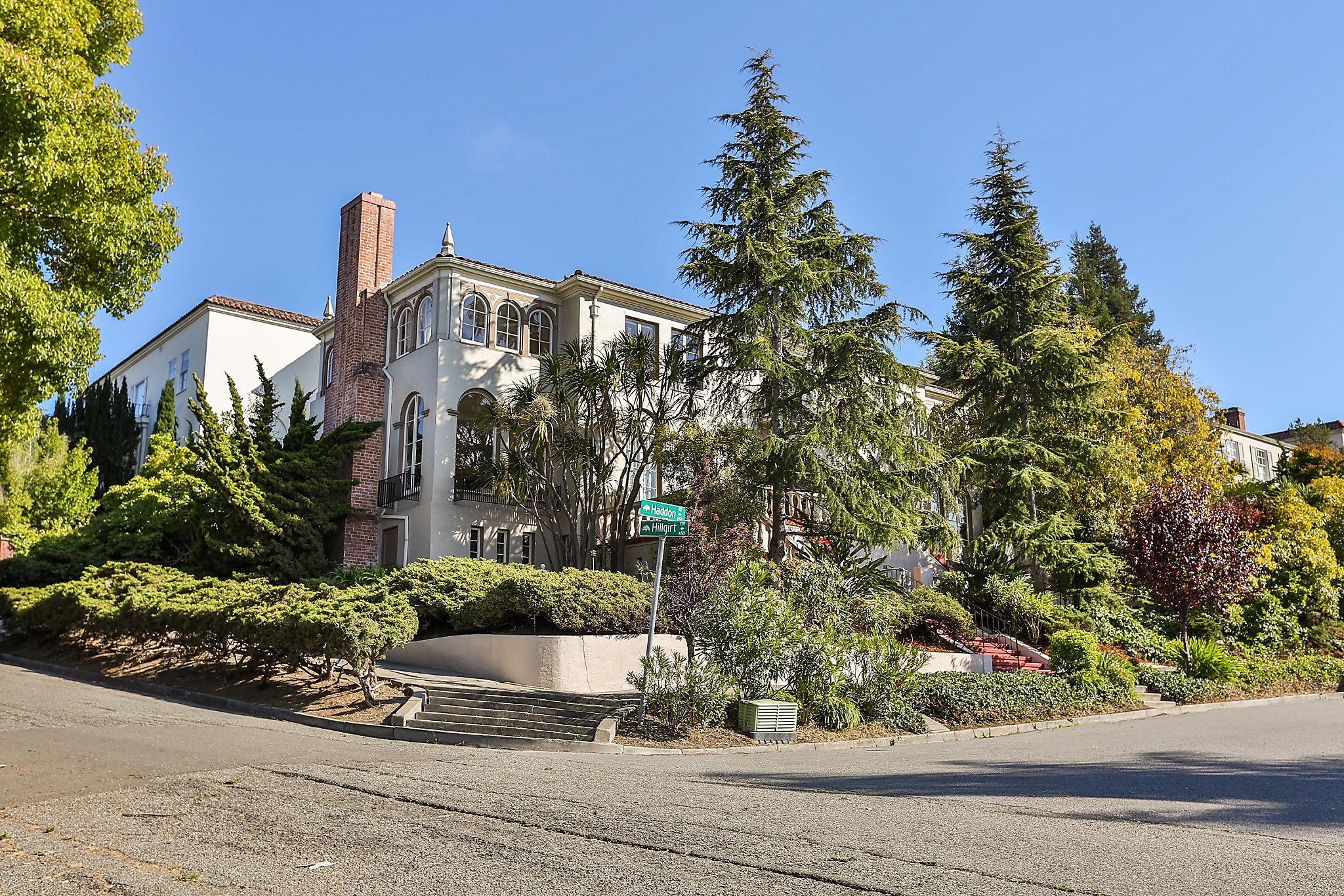 Prestige and power radiate from Oakland’s iconic ‘Kaiser House’