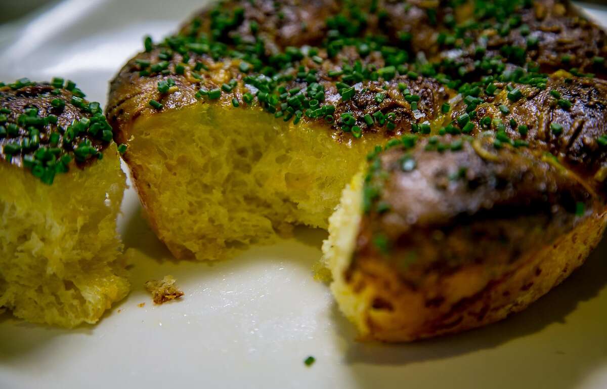 $500 cake from Bay Area bakery looks just like a glistening ...