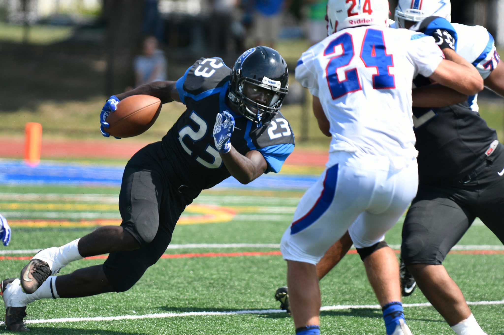 Albany High football team stuns Saratoga