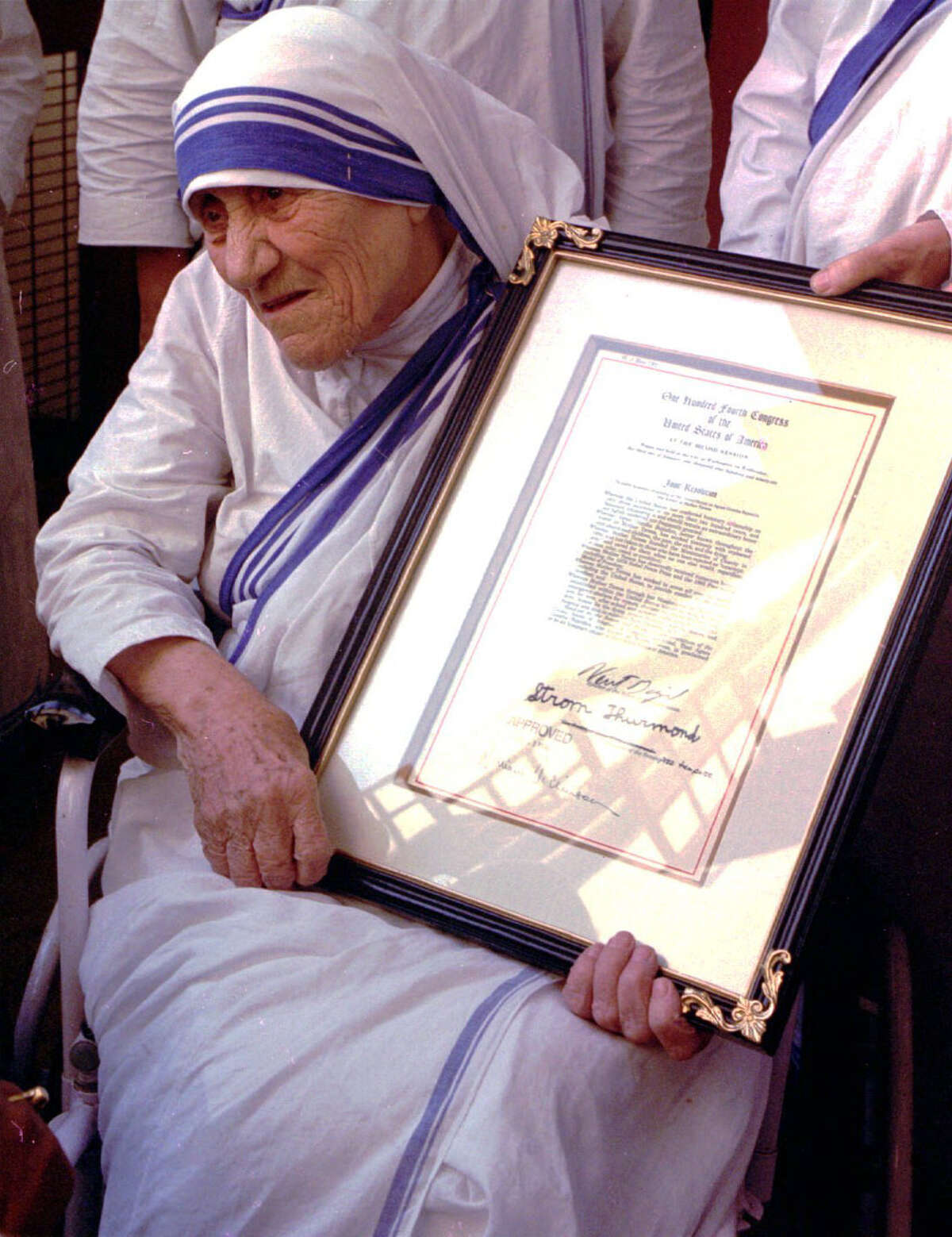 Mother Teresa elevated to sainthood by Pope Francis