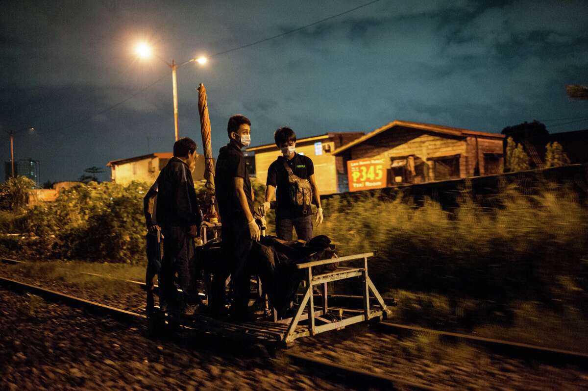 Philippines: Series of drug raids seize nearly a ton of meth