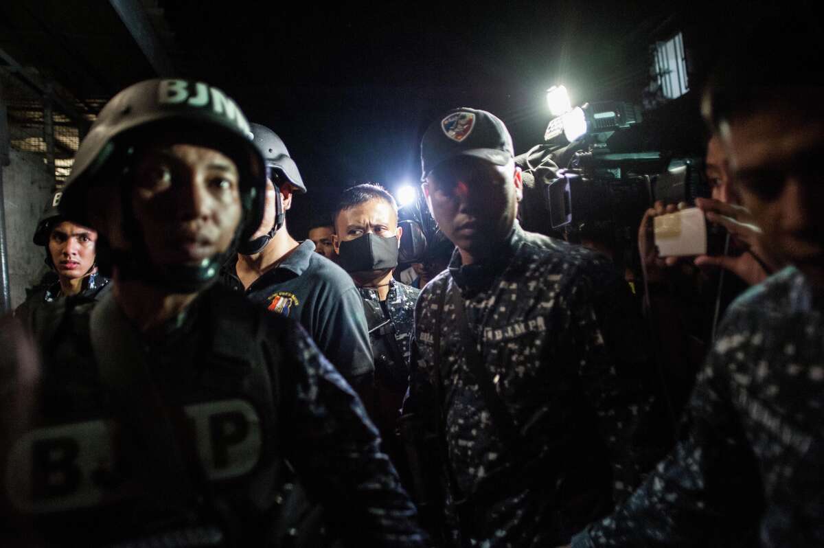 Philippines: Series of drug raids seize nearly a ton of meth