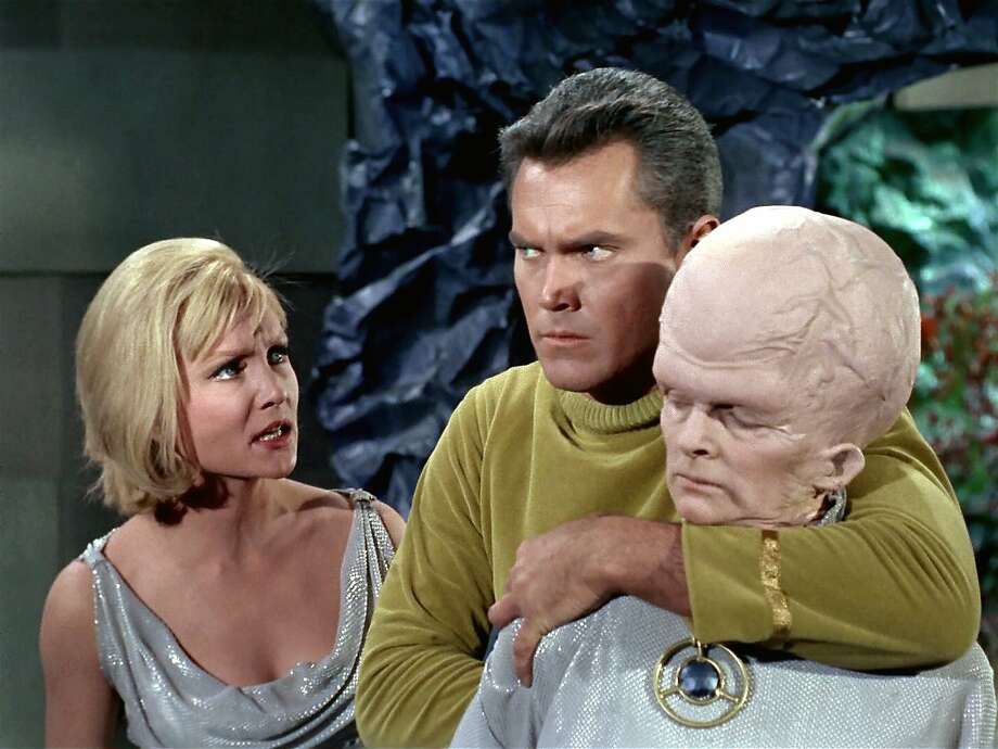 Unintentionally funny 'Star Trek' scenes 50 years later - SFGate