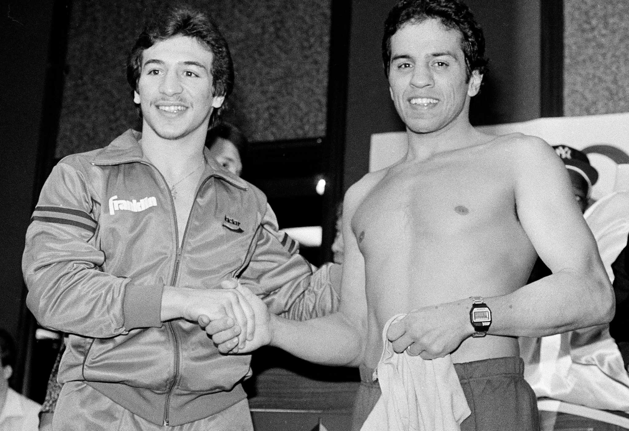 Hall of Fame boxer Chacon dies after fall