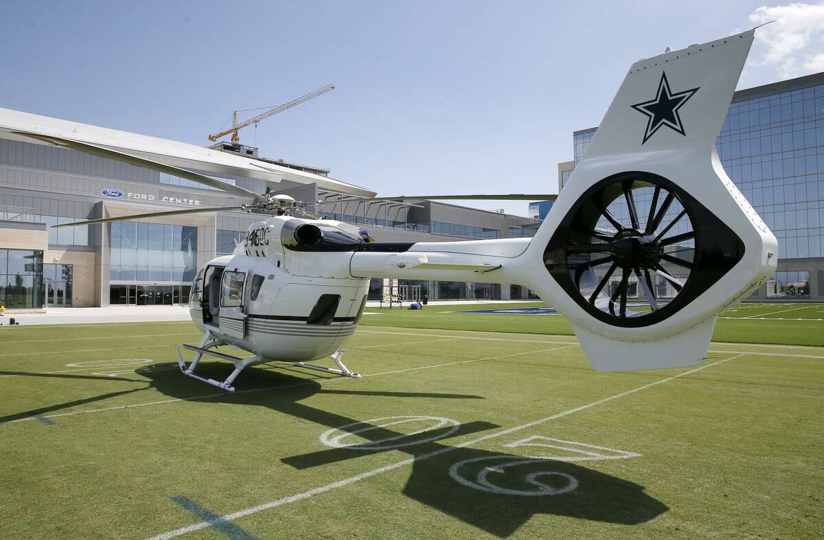 Cowboys owner Jerry Jones arrives at The Star in new helicopter
