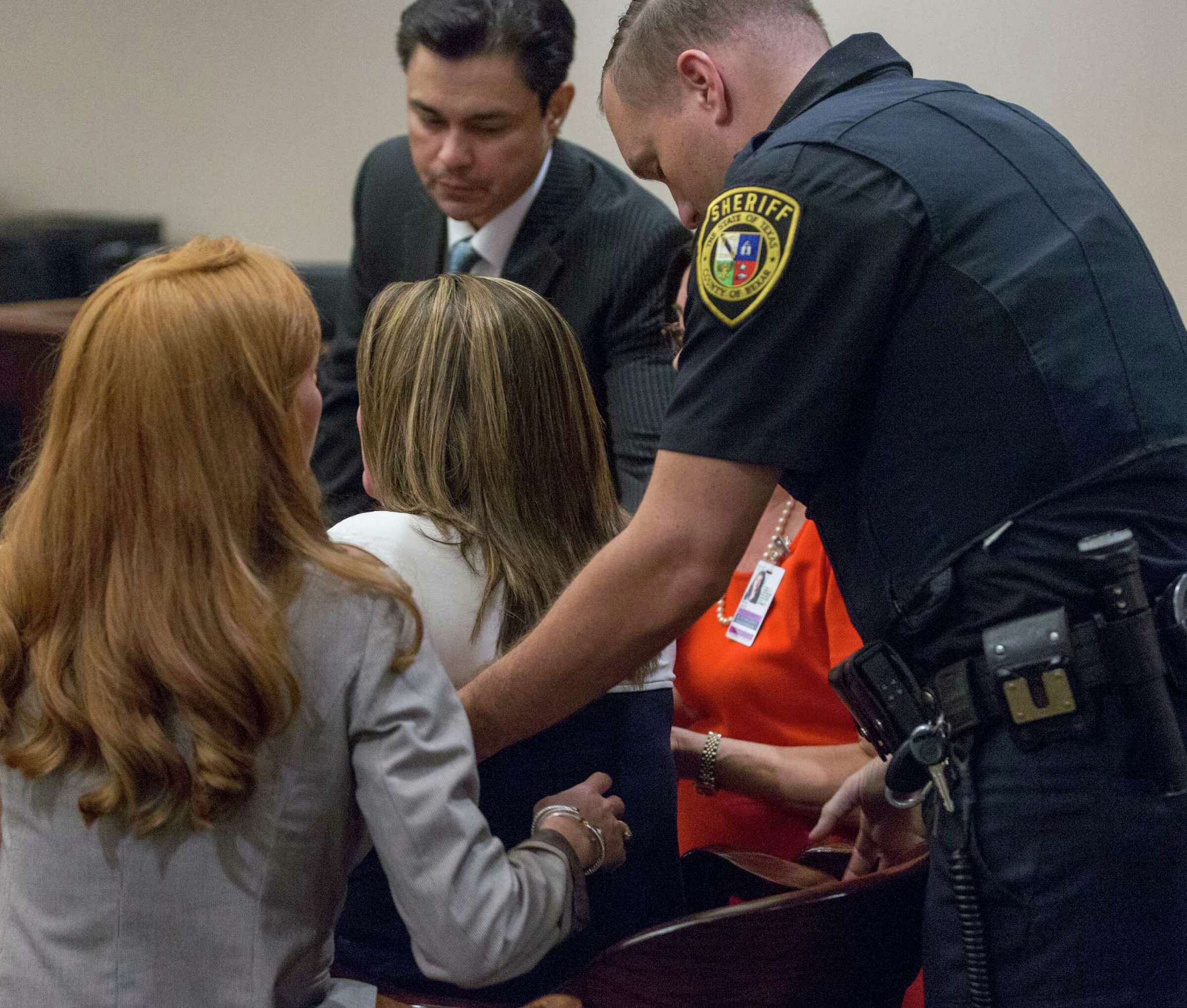 Convicted San Antonio widow gets lightest possible sentence for killing ...