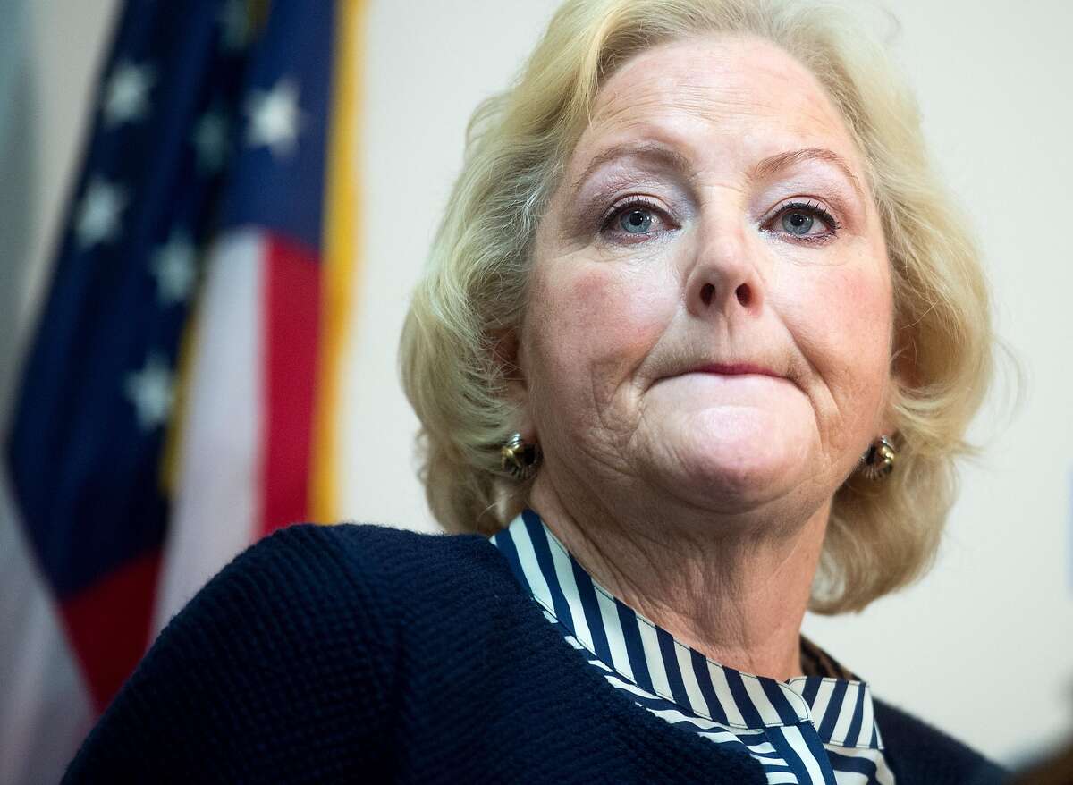 7 police officers to be charged in sex-abuse scandal