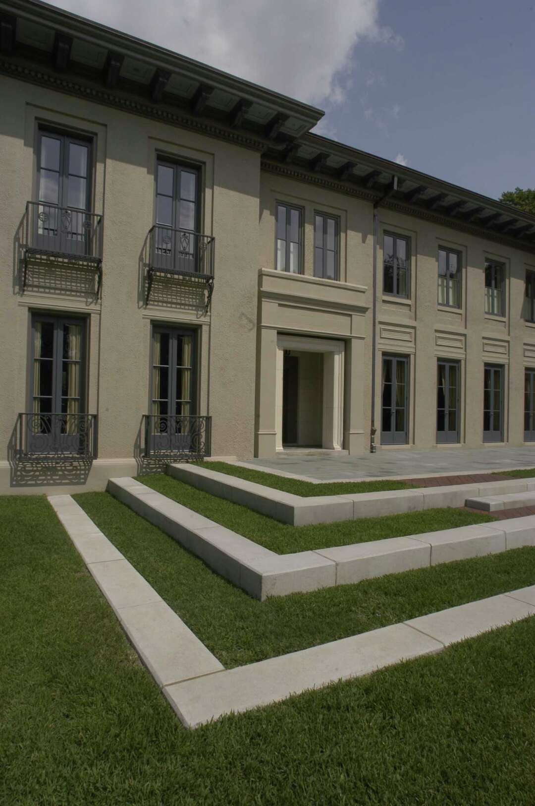 Renowned architect John Staub helped Houston build on its beauty