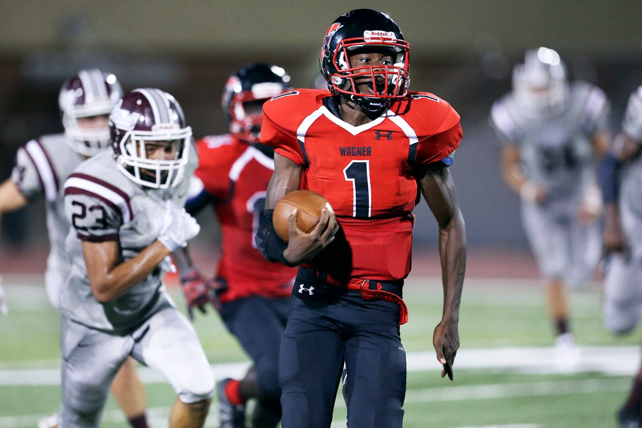 Wagner reaches milestone in rout